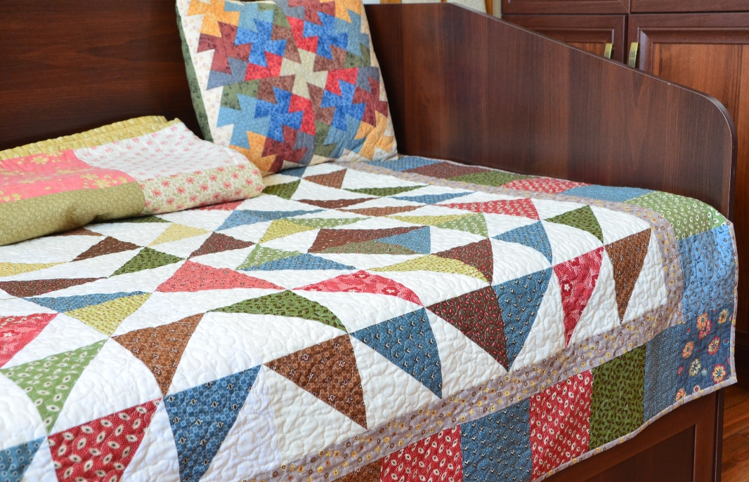 Лоскутное шитьё. Три простых способа сборки лоскутного блока.