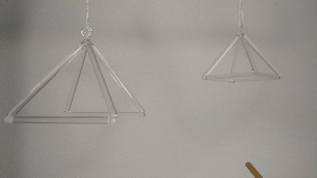 Хрустальные пирамиды.