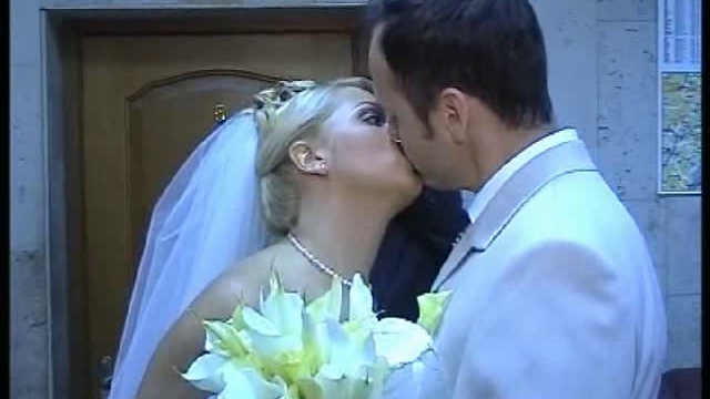 57 kisses-2 min -mini