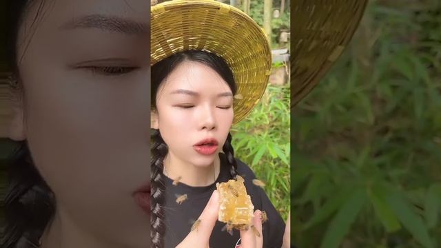 Завтрак мед и пчелы.