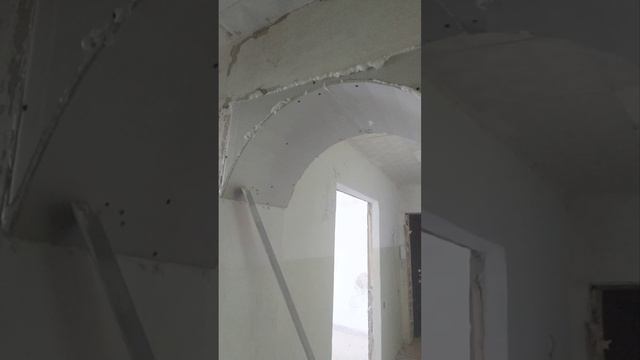 Закругляем проём в прихожей ?♂️