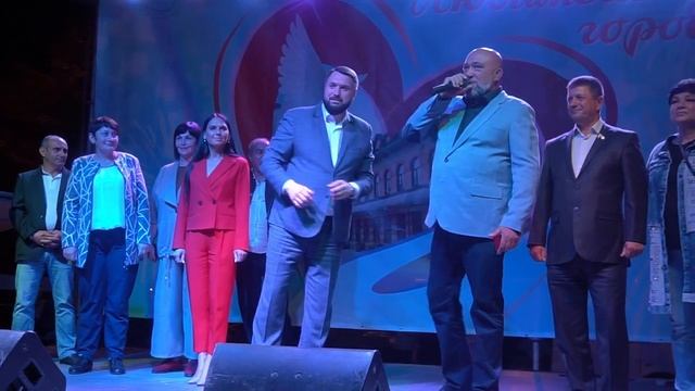 Игорь Захаревич поздравил жителей с Днем города Воинской Славы Дебальцево.mp4