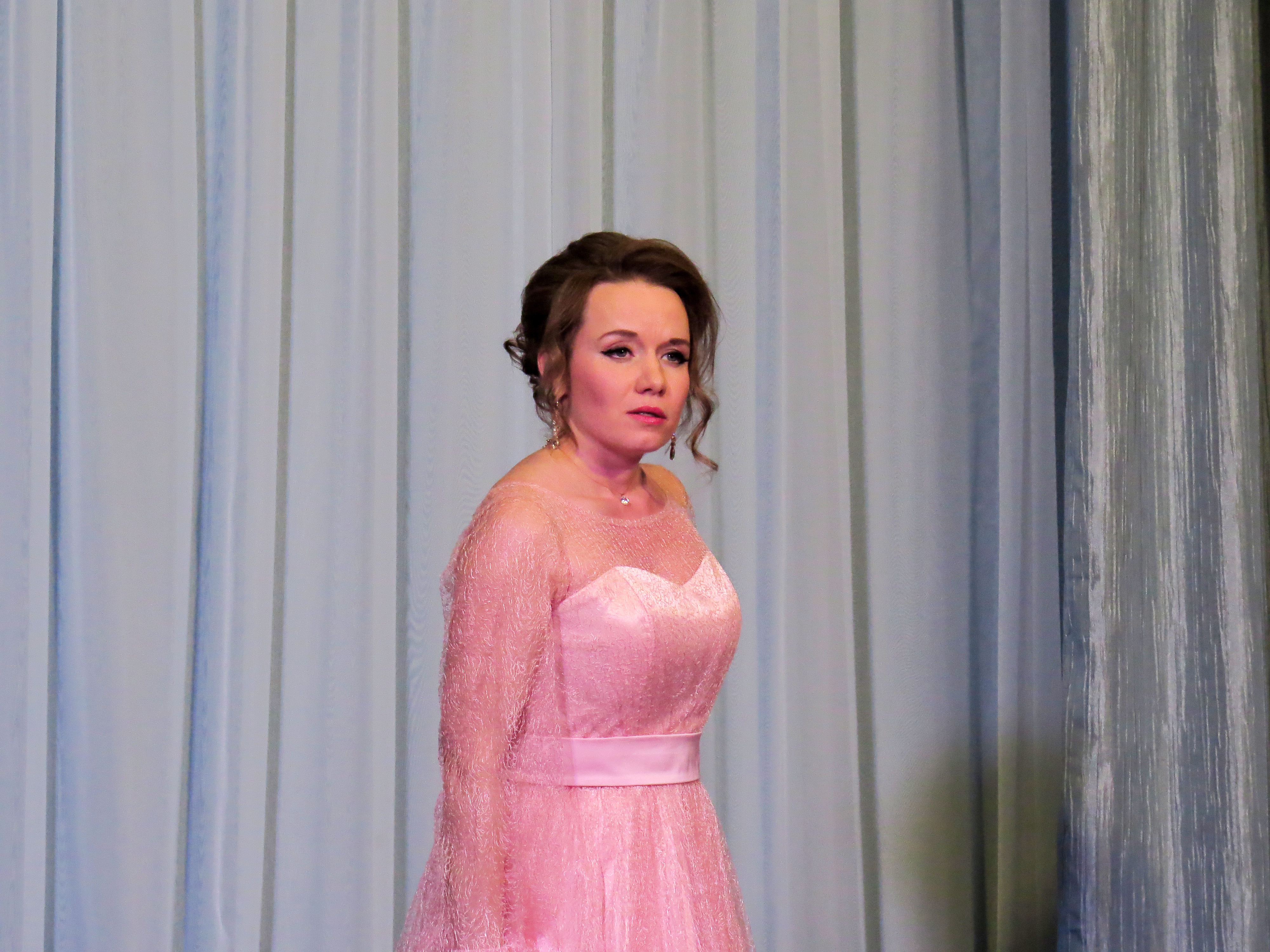 "Нет, не люблю я вас" .