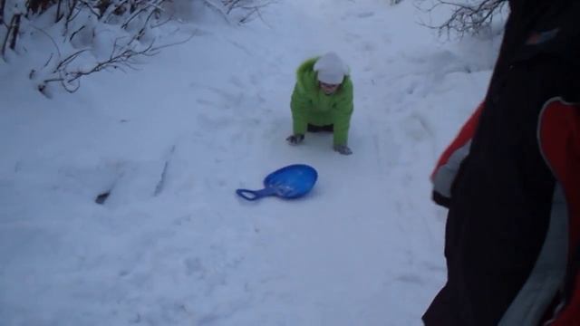 Влог #10. Нашли студенческий | Я катаюсь на ледянке.