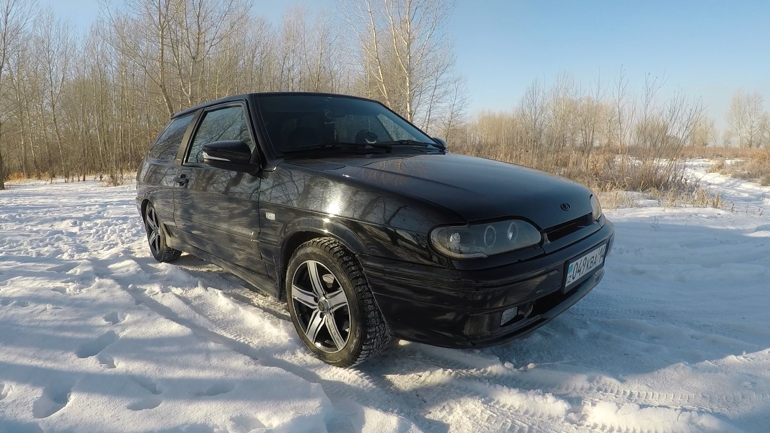 Ваз 2113 Замена бампера на Люкс Спорт Установка повторителей Lexus Style.mp4