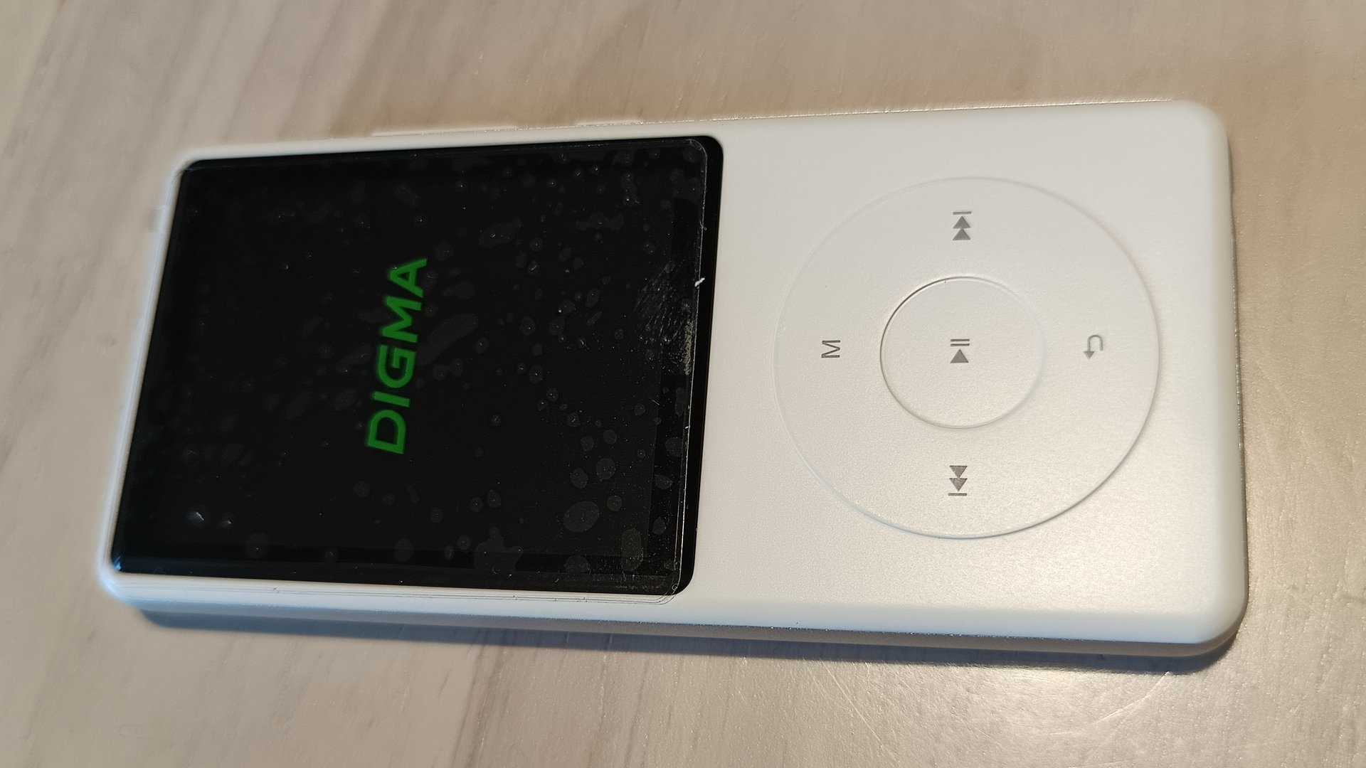 mp3-плеер Digma M5 или что такое аудиоимпотенция