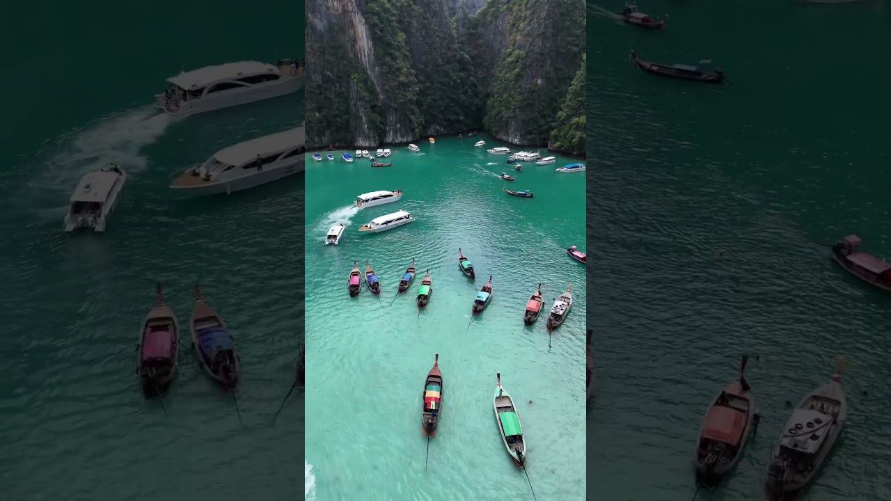 Пробки из лодок на Пхи-Пхи  #thailand #phuket #phiphi #shorts