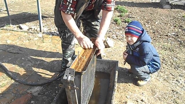 паяем радиатор ГАЗ 21 Волга.