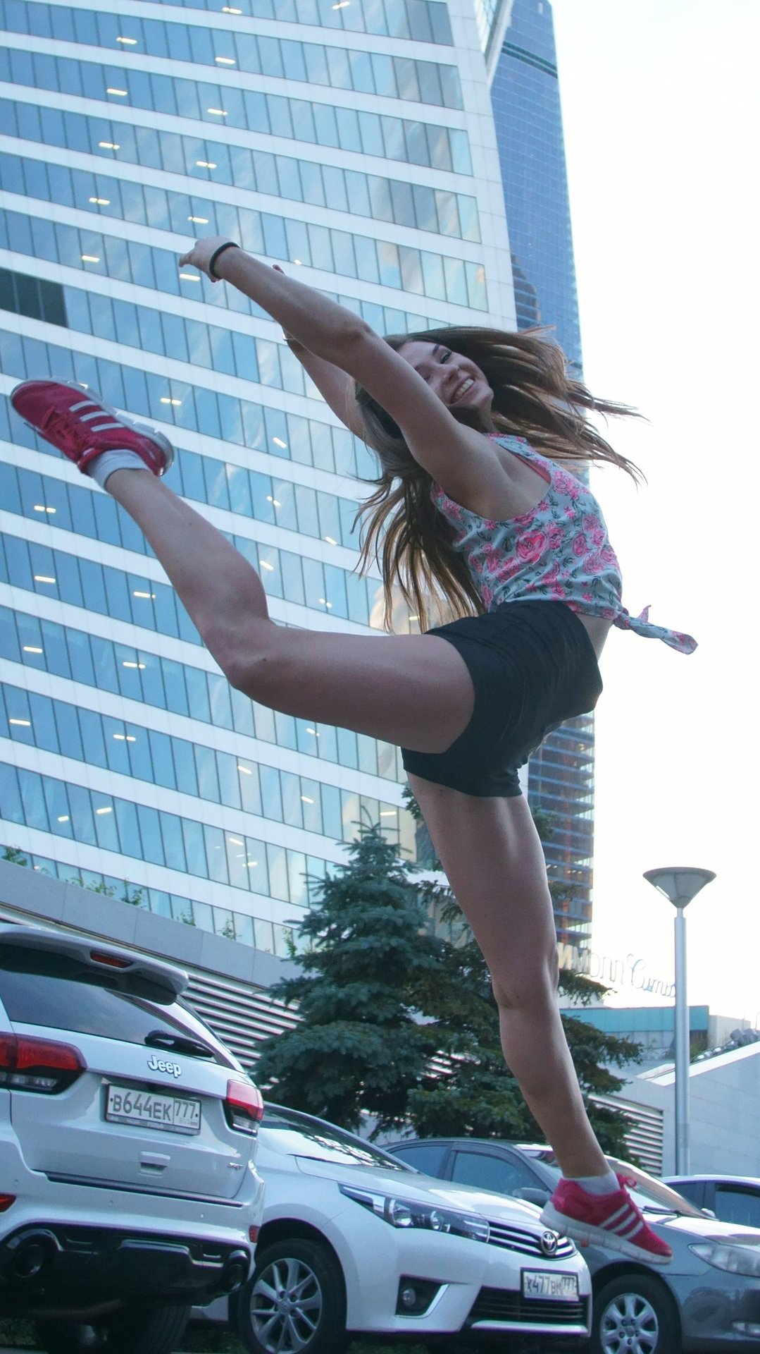 Танцевальная импровизация под Джарахов & Mary Gu – Я в моменте 2