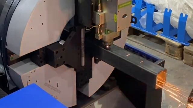 Как лазерный станок с труборезным модулем помогает сократить время выполнения заказов?