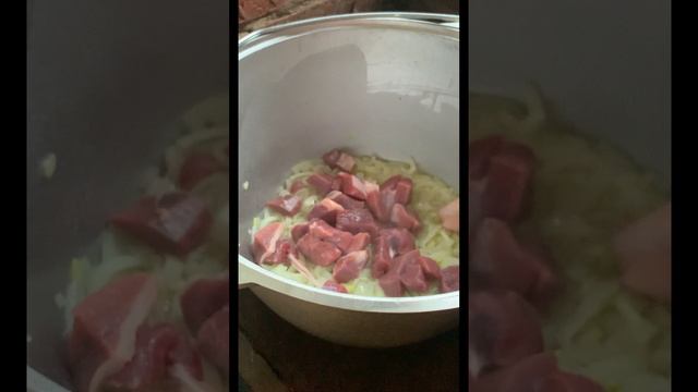 Готовим плов в казане.