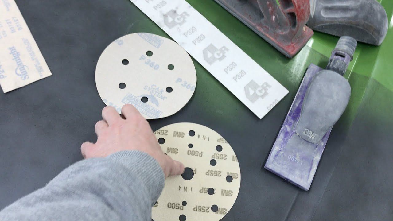 Audi TT RS перетираю грунт и оклеиваю под покраску. Часть 3