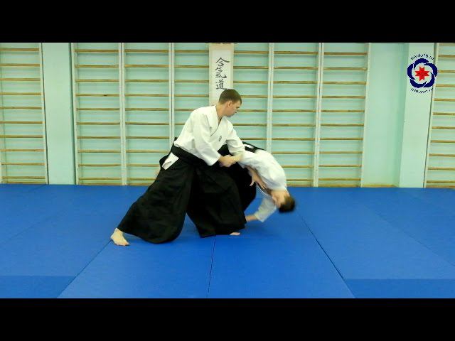 Коса Дори Уде Киме Наге вариант Омоте (Тачи Вадза)