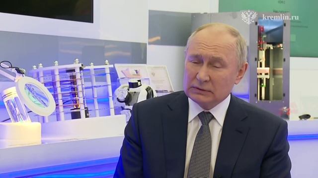 Путин делится впечатлениями об интервью с Такером. Раевский Live. Политика. Политолог.mp4