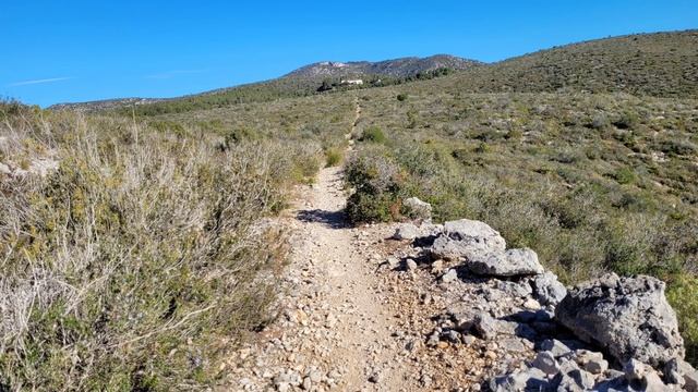 Марш-бросок 45 км в горах Гарраф Каталония