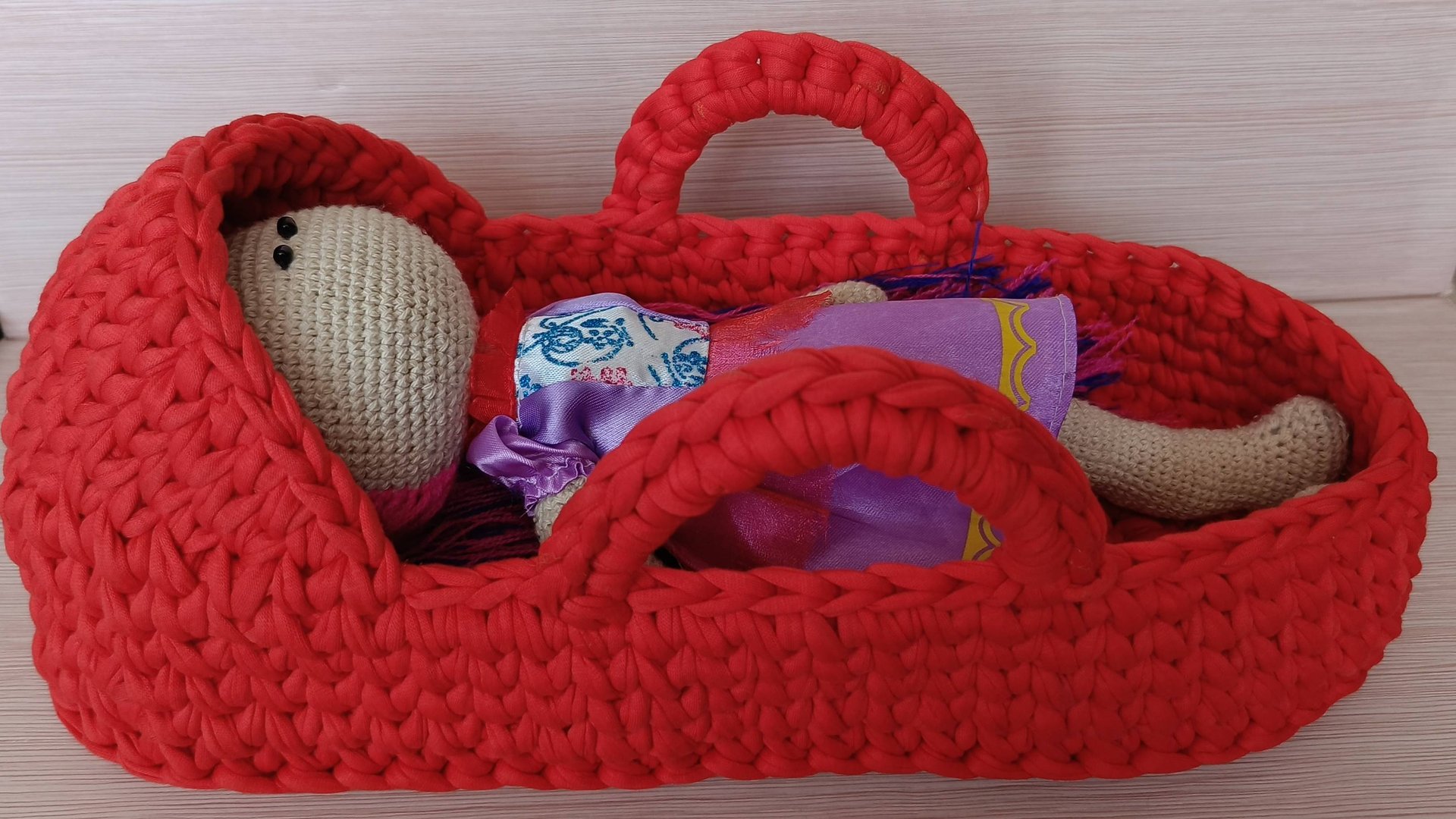 Люлька из трикотражной пряжи