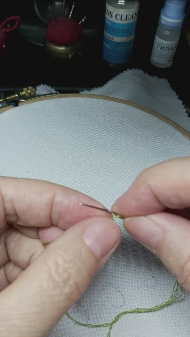 Как сделать узелок на конце нити, способ № 2