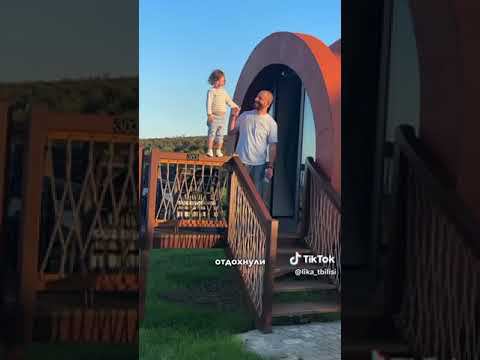 Гостиничный  комплекс..  в  Грузии  .фильм  прислал Ржевский Михаил.