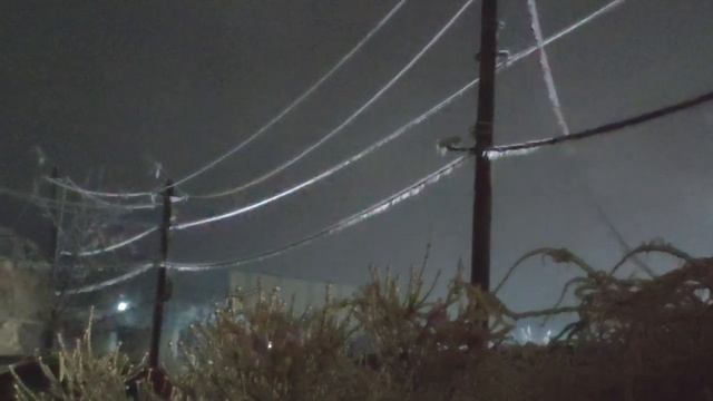 Энергетики ликвидируют последствия ледяного дождя в Приморье