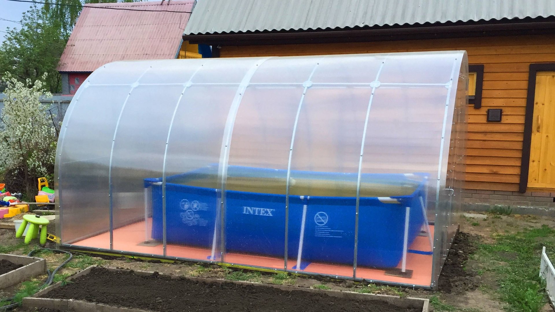 Вода +30!!! Бассейн в теплице. Красота. Теплица 3х4, бассейн 2х3 метра