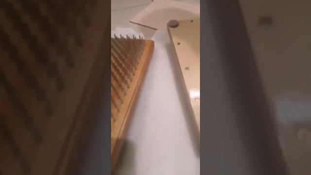 Мистер Анджан получает и распаковывает доски от YogaDesc.ru