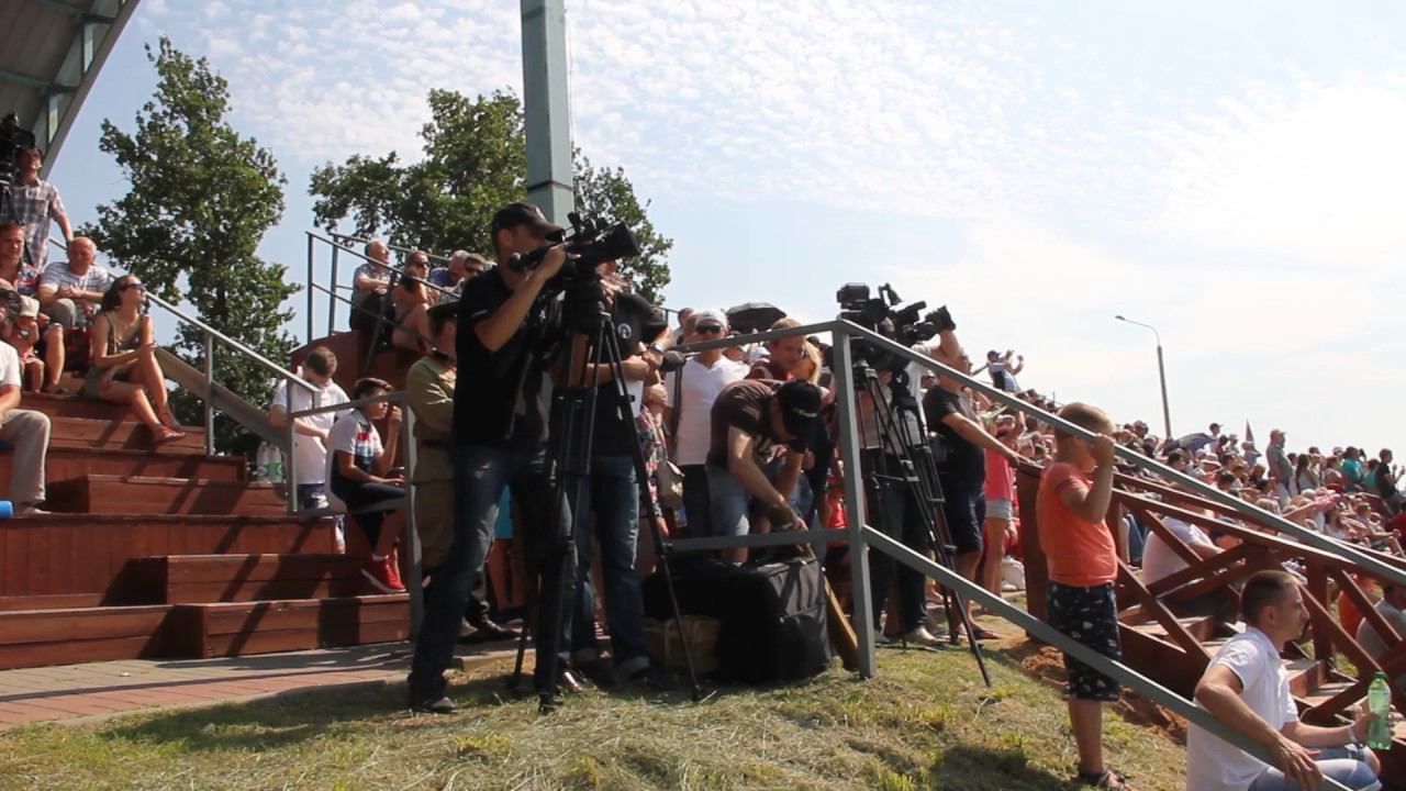 Авиашоу на Линии Сталина 6 августа 2016 года.