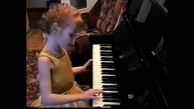 Полиночка 8 марта, 1999