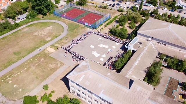 2школа последний звонок.mp4