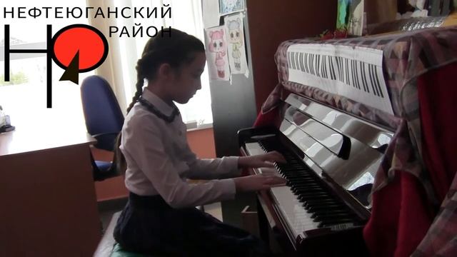 Звуки музыки...