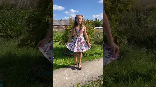 Горчакова Василиса, 11 лет, Н.М. Рубцов "В горнице моей светло"