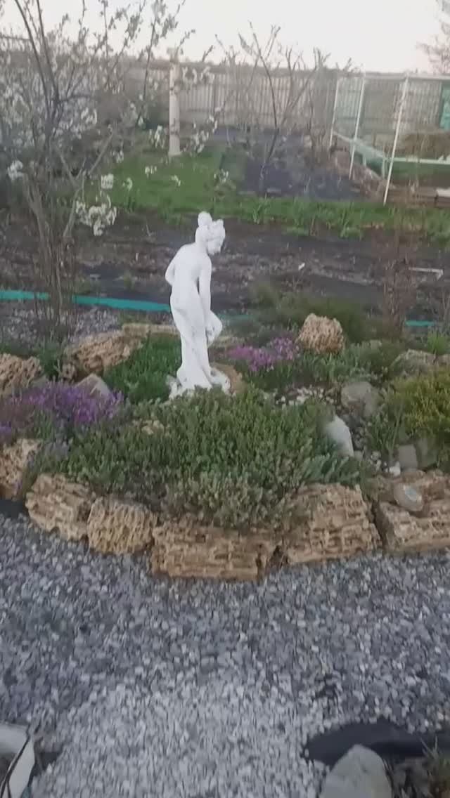 Парк на 10 сотках "Укромный". Симферополь. Вечер 20.04.22