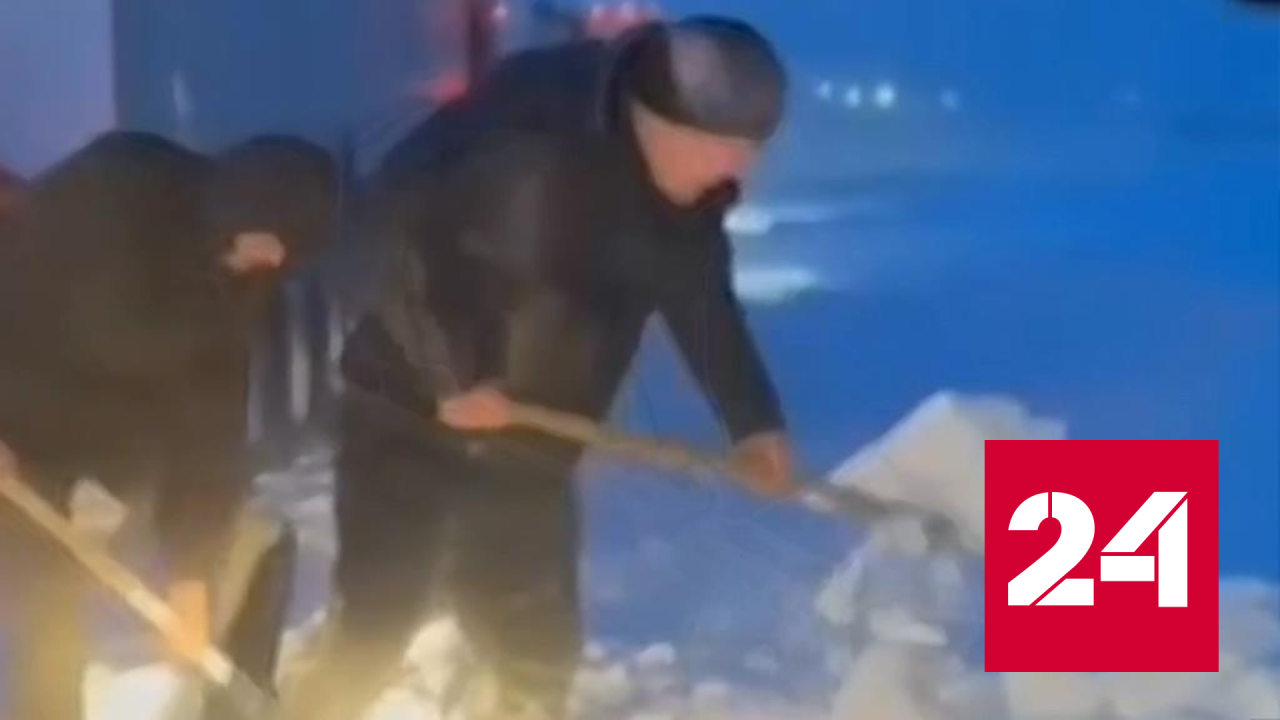 Казахстан накрыла мощная метель - Россия 24