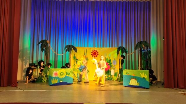 Кукольный спектакль "Страусенок Рокки"