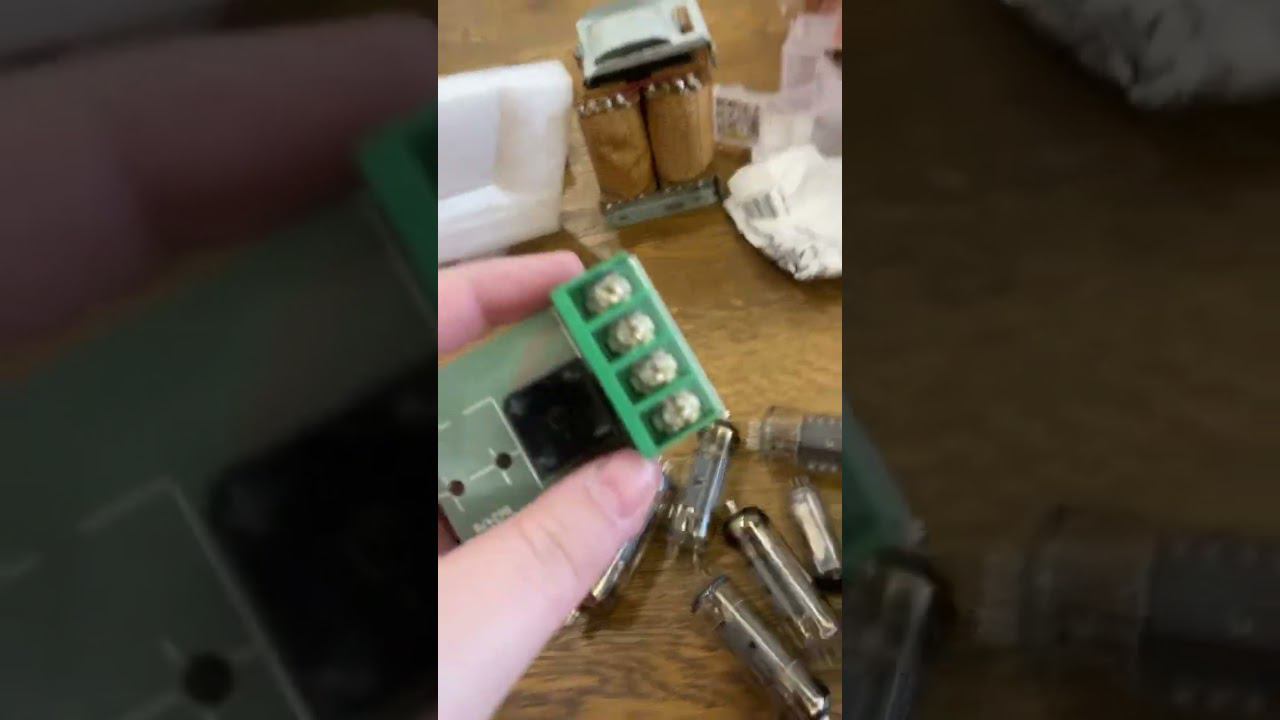 Радиолампы  и трансформаторы с авито ￼