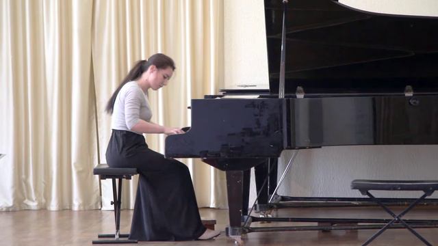 01-Гайдн, Сюита фа-мажор 1 часть, исп. Юлия Макарова