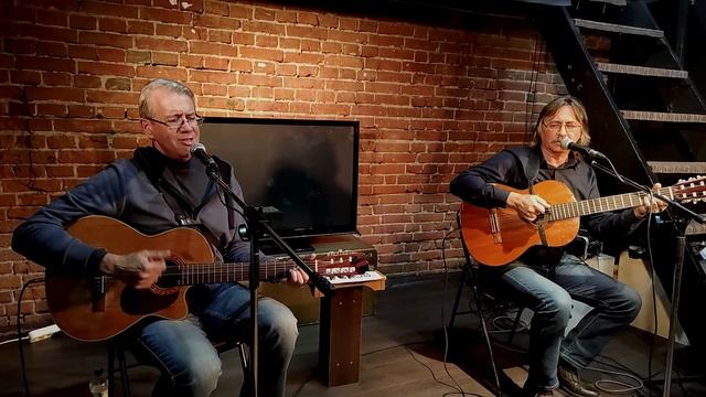 Александр Чернышев и Игорь Иванченко Бумажный солдат