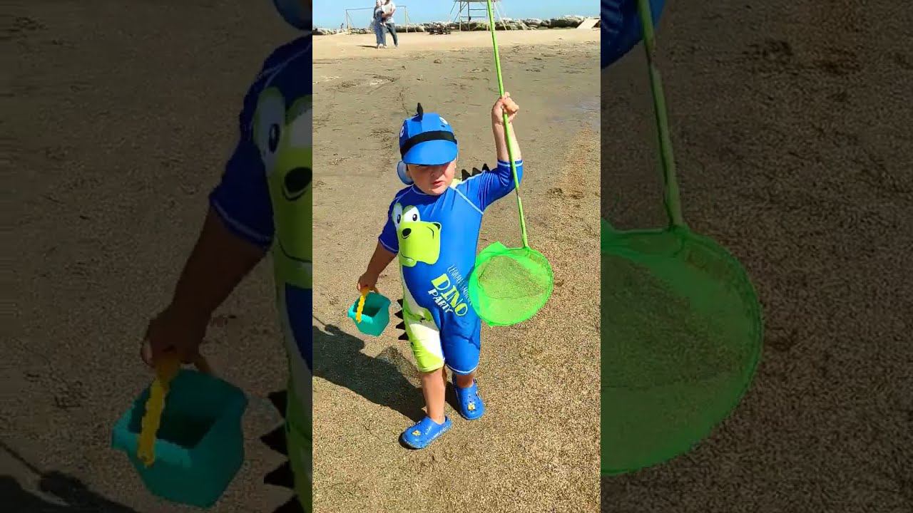 Юный рыбак покоряет Каспийское море