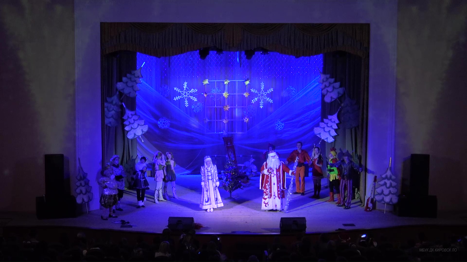 23.12.2017_Музыкальная сказка "Новогодние приключения Бременских музыкантов".