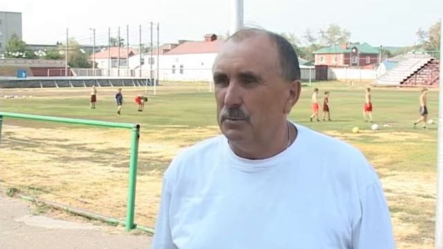 Тренер Владимир Акатьев .Август 2010 год.