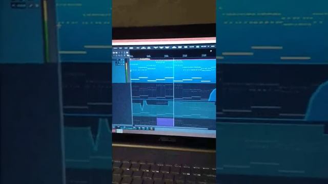 Пример трека,наиграл вживую мелодию