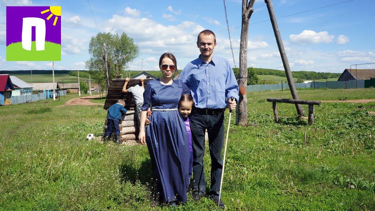 Бабушке Лизе 81 год. Семья Поляковых. У бабушки в деревне Староганькино. День рождение бабушки. 2017