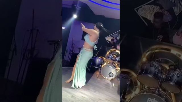 ПАРНИ В ШОКЕ ОТ ЭТОЙ ДЕВУШКА???????????