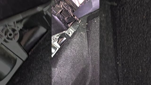 Как поменять фильтр салона рено логан 2