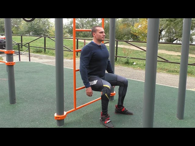 Упражнение «Стульчик»: техника и нюансы