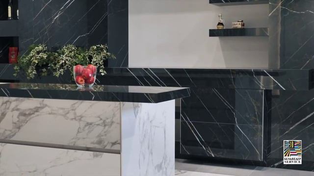 Крупноформатная керамогранитная плитка на кухне