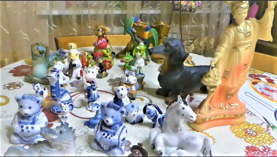 Фарфоровые, керамические, фаянсовые, гипсовые, глиняные статуэтки - коллекция современных сувениров.