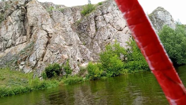 Прогулка по Уральской реке Исеть на речном трамвайчике.