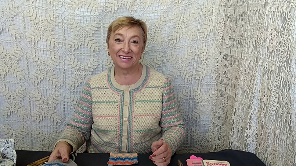 Шапочка с ушками "Птенчик". Вязание крючком для детей от О. С. Литвиной.