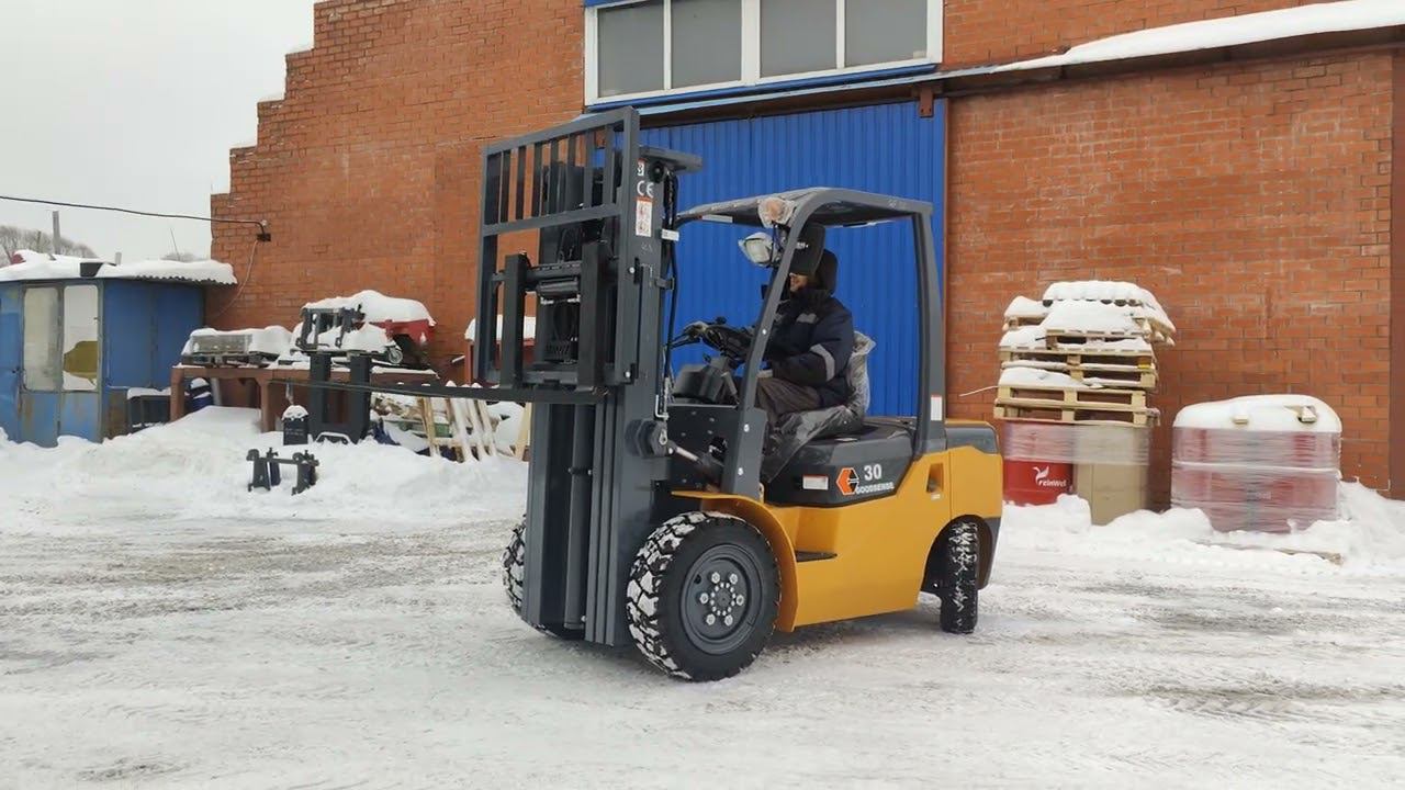 Вилочный дизельный погрузчик Goodsense FD30G X12 грузоподъемностью 3т  высотой подъема 4800 мм с бок