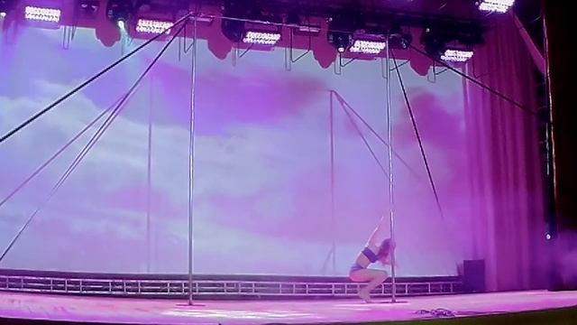 Танец на пилоне, студия Soho, Пенза